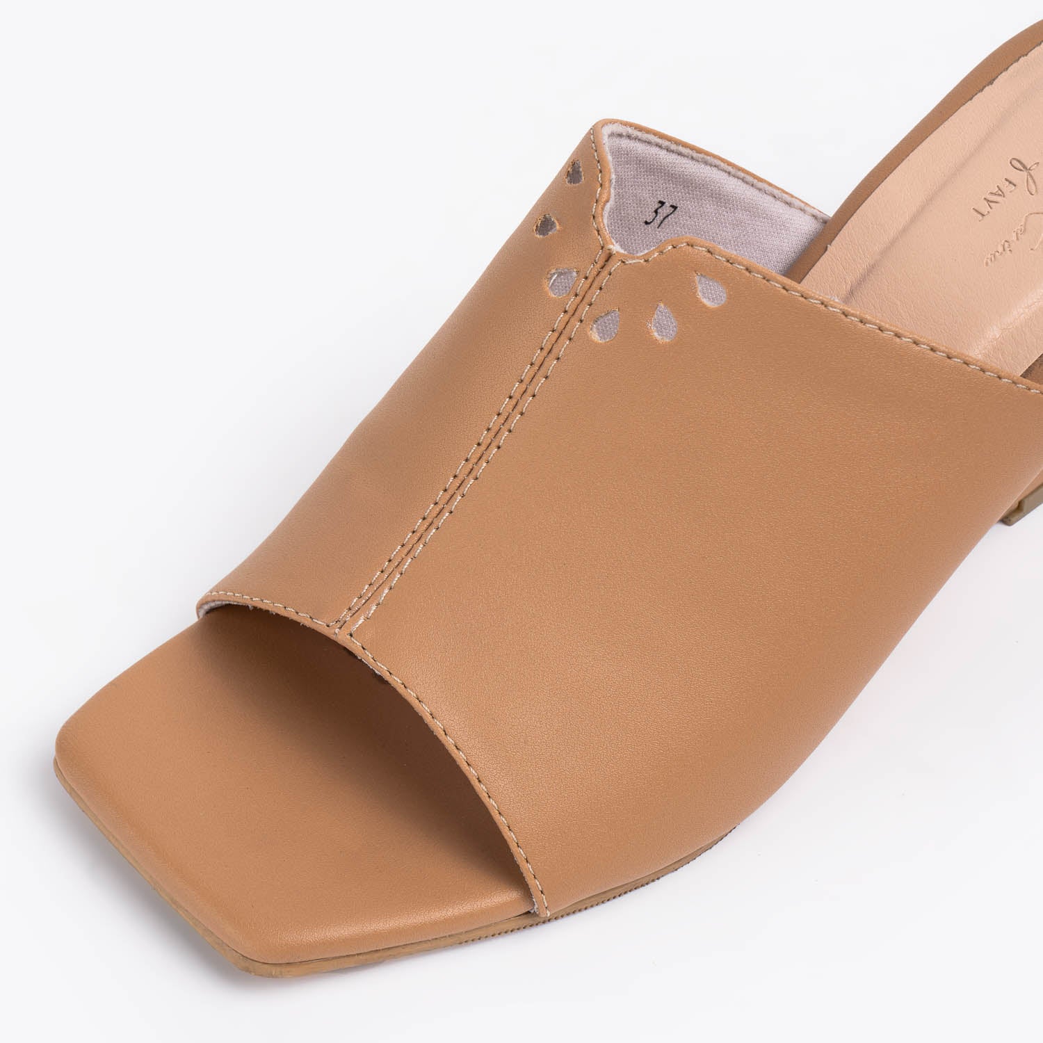 FAYT X MARIA KARINA - Mari Camel – FAYT Official